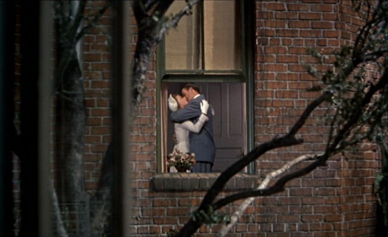 What is a Frame Within a Frame Shot? Meaning & Film Examples - FilmDaft