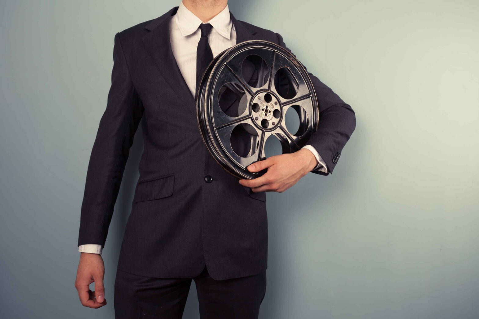 What Does an Executive Producer Do? Job Description & Definition - FilmDaft