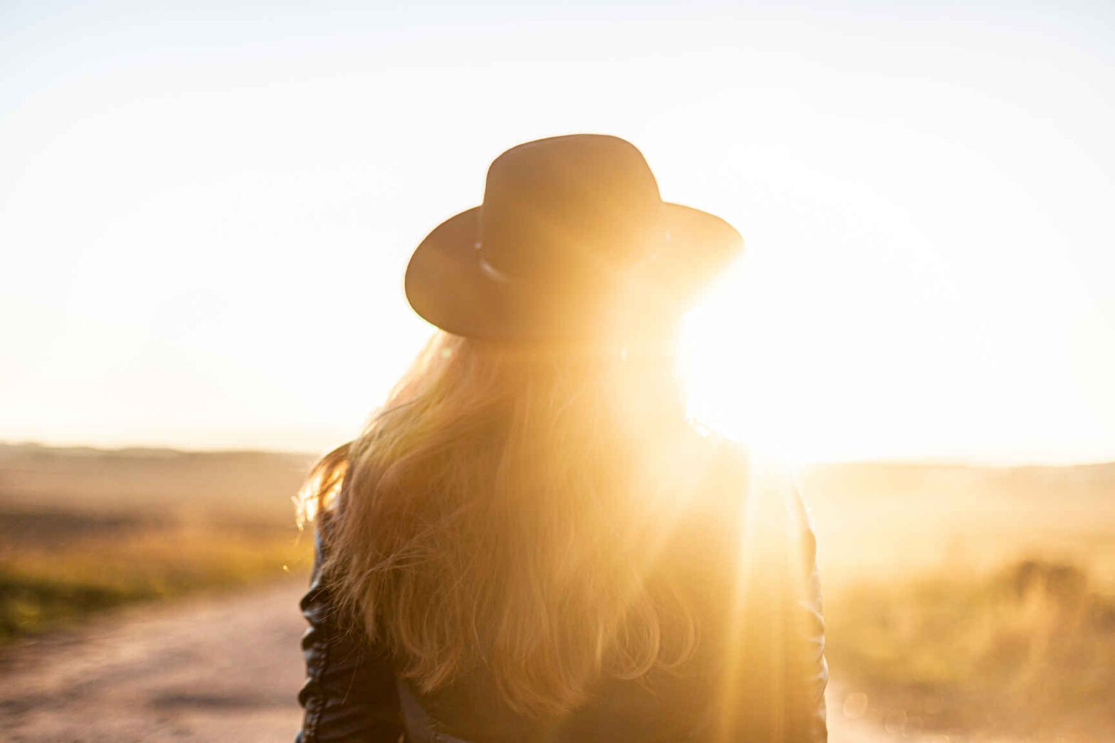 What is Natural Light Photography? Definition & How to Use It - FilmDaft