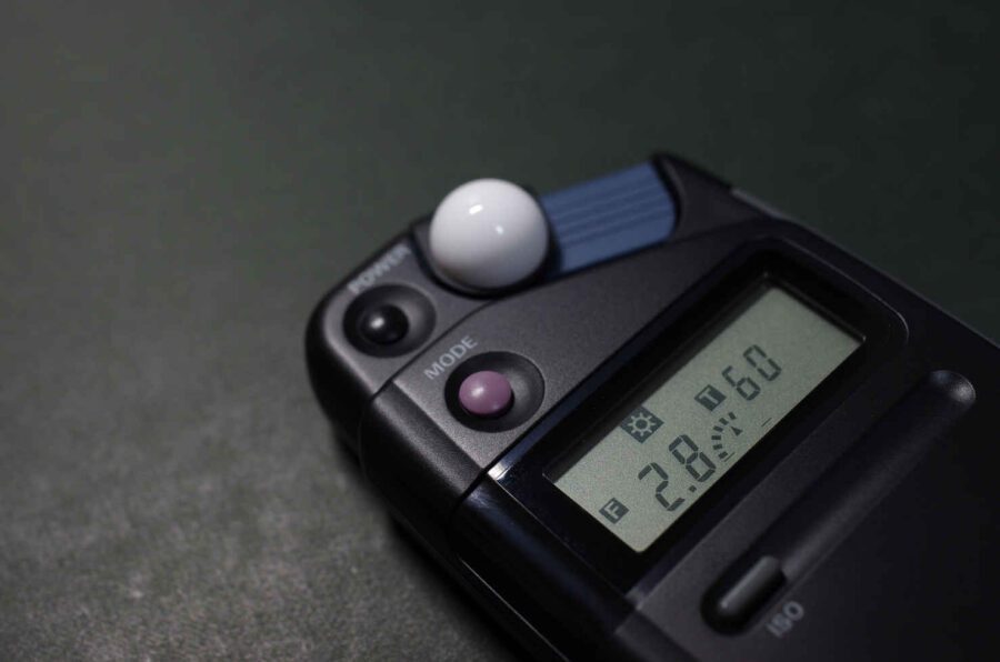 What Is a Light Meter? Definition and How to Use It - FilmDaft